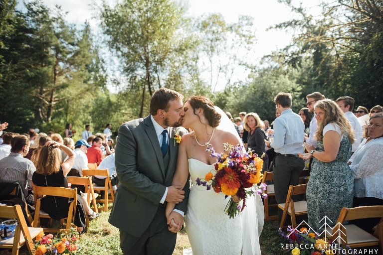 Carnation Tree Farm Wedding // Emma & Tom | Tacoma Seattle Wedding ...
